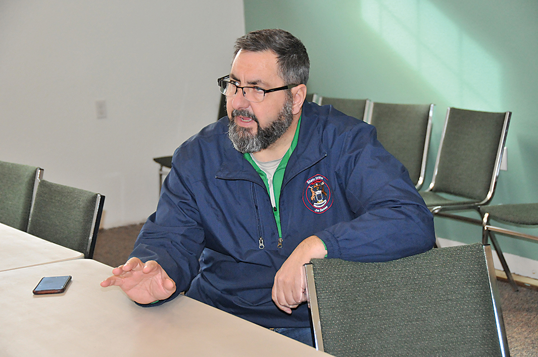 Sen. Stamas visits area to get first-hand look at shoreline damage ...